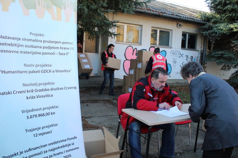 PAKETI ZA NAJPOTREBITIJE: Započela podjela humanitarnih paketa GDCK-a Virovitica u sklopu ...